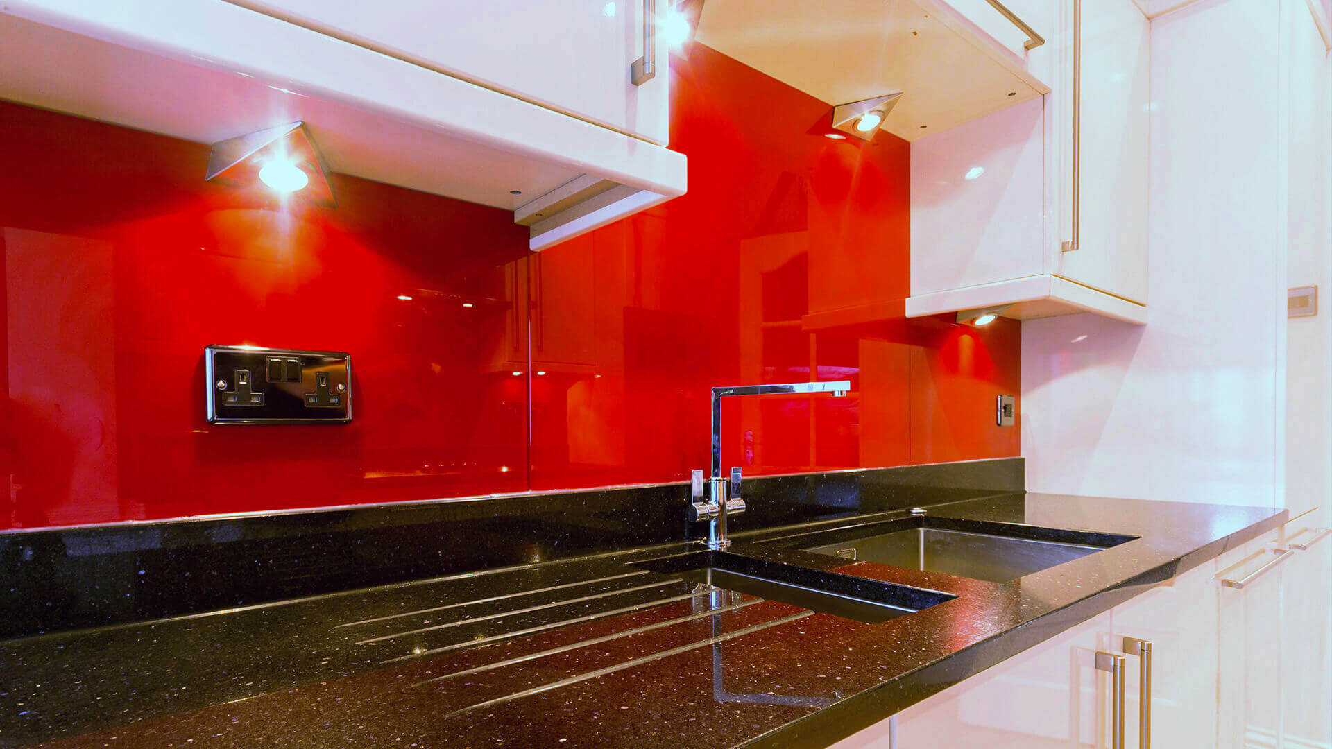 T-Shape Splashback - Parglass