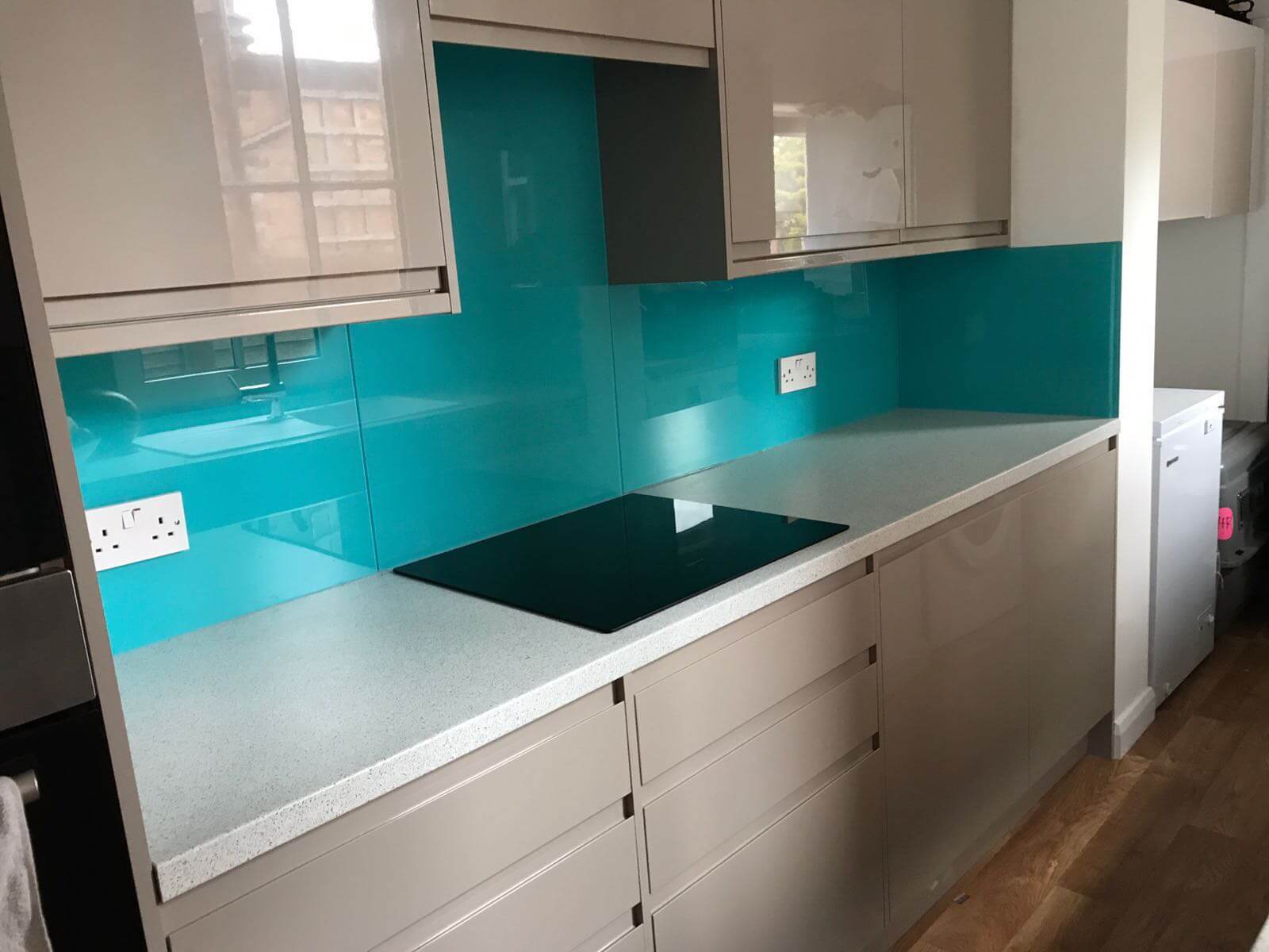 Made to measure colored glass splashbacks!